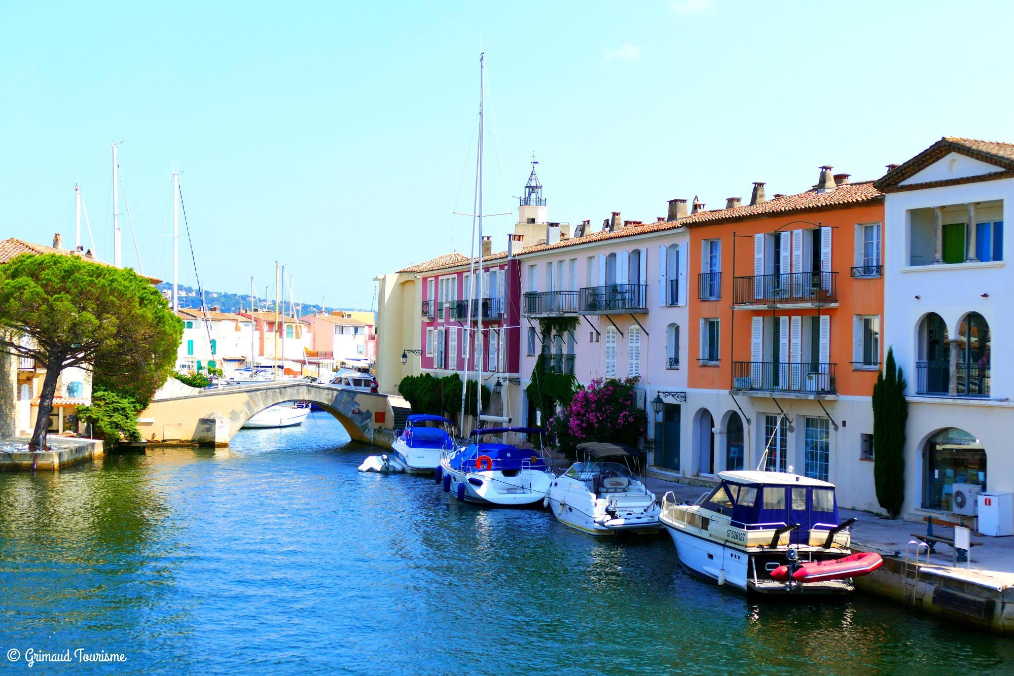 Port-Grimaud la cité lacustre – Travel World